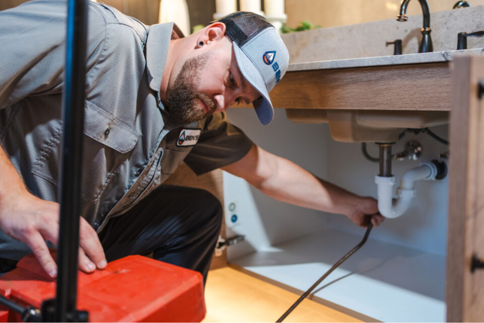 6 Easy Ways to Unclog a Kitchen Sink: DIY and Expert Tips